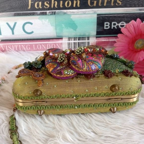 Mary Frances | Bags | Mary Frances Foot Prints Flip Flop Sunset ...
